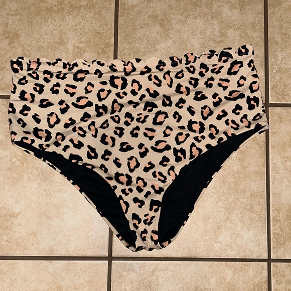 Chelsea28 | Swim | Chelsea28 Scallop Leopard Print Bikini Bottoms Xxl ...